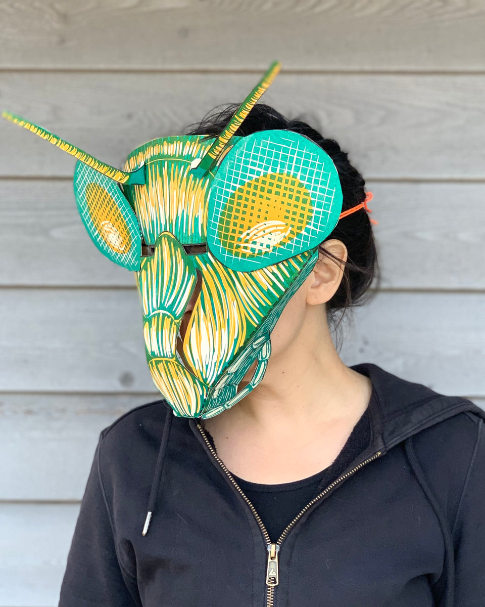 Praying Mantis Mask Kit